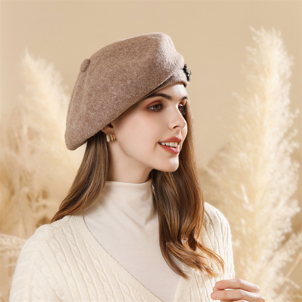 Elegant Retro Literary Beret